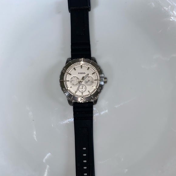 Fossil | Accessories | Fossil White Dial Black Rubber Strap Multifunctional Mens Watch | Poshmark